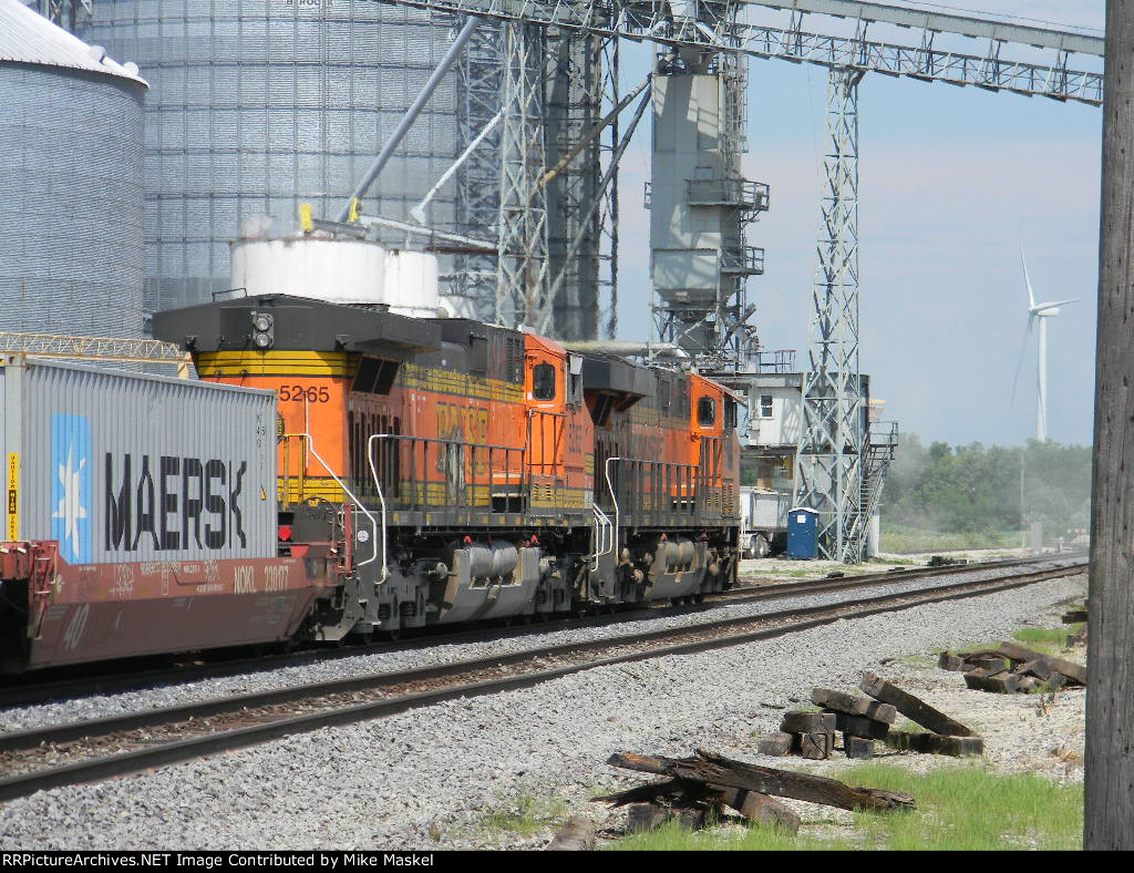 BNSF 7069